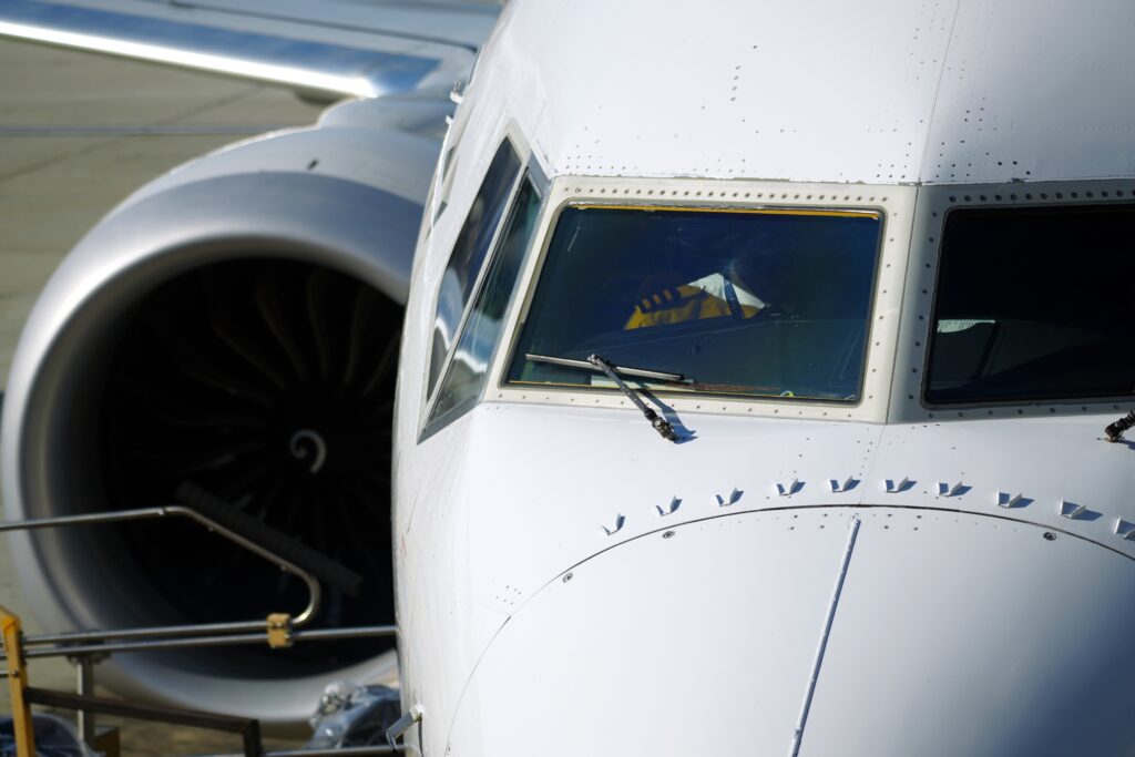 Alaska Airlines CEO urges better quality control at Boeing - CEO NA ...