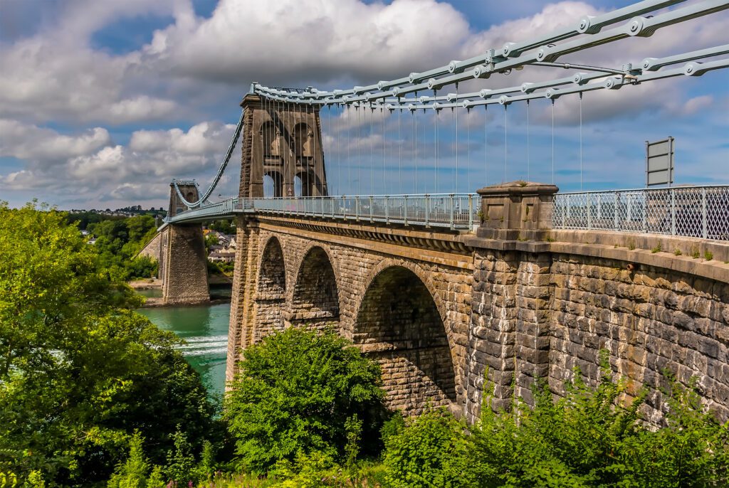 The daring bridge that rewrote the engineering rulebook 200 years ago ...